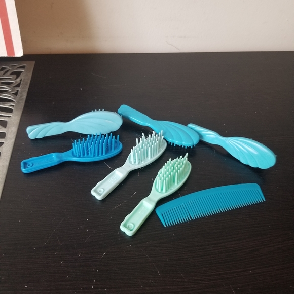 Mattel | Toys | Vintage Mattel Barbie Doll Hair Brushes Combs Blue 8s ...